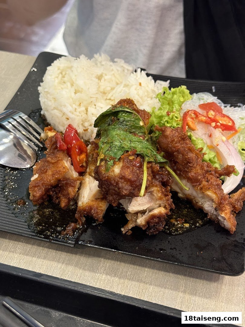 Saap Saap Thai Tai Seng at 18 Tai Seng